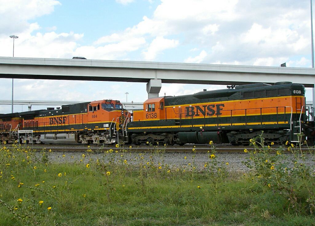 BNSF 6138